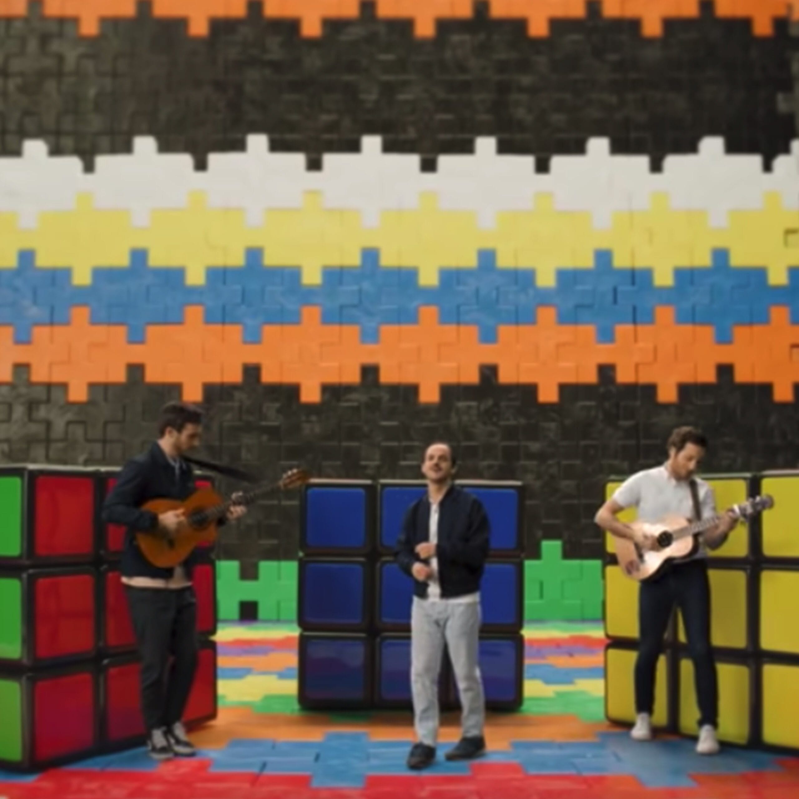 Plus-Plus - Plus-Plus en géant